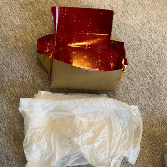 CHANEL | Other | Chanel Tissue Paper And Wrapping Paper Decor Gift ...